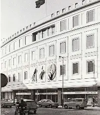 Taking interest in the banking establishm­ents across county - PressReader