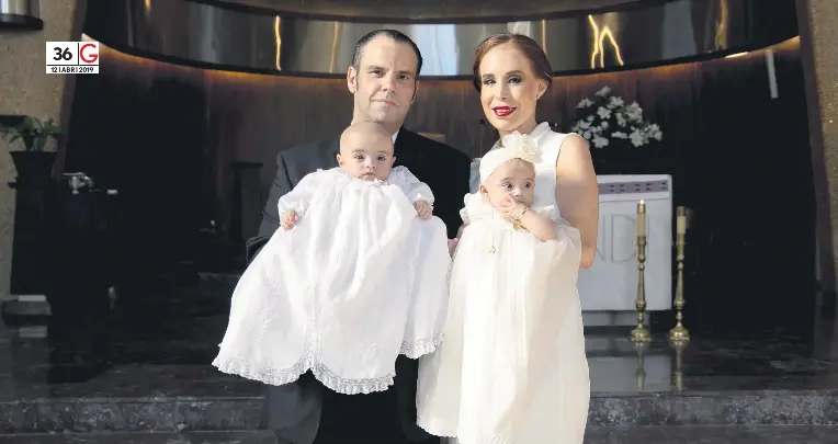 Celebran bautizo doble - PressReader