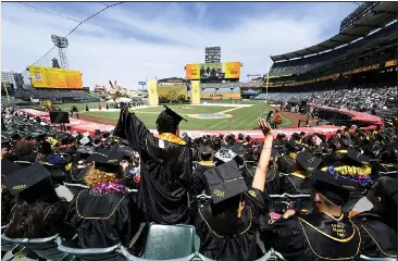 Both cheers and boos erupt at CSULB graduation event - PressReader