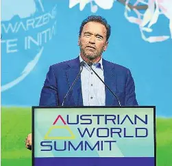 Arnie trinkt – und denkt . . . - PressReader