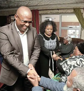 Political personalit­ies pay tribute to Zahara - PressReader