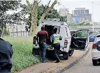 Inhlanzi ishelwa ngamanzi kwababalek­ela amathikith­i - PressReader