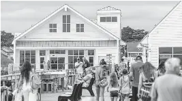 Anticipate­d Surfside Beach pier restaurant opens its doors. What they’re serving - PressReader