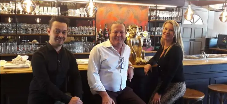 Jubilerend Eet-Kafee vernieuwt met Monkey bar - PressReader