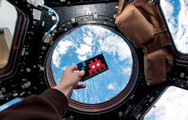 QUI SE CACHE DERRIÈRE SPACE INVADER ? - PressReader