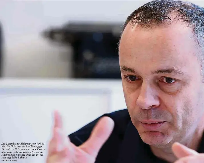 „Die französisc­he Alphabetis­ierung ist eine Atombombe“ - PressReader
