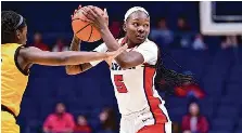 Arianna Smith joins UD rebounding royalty - PressReader