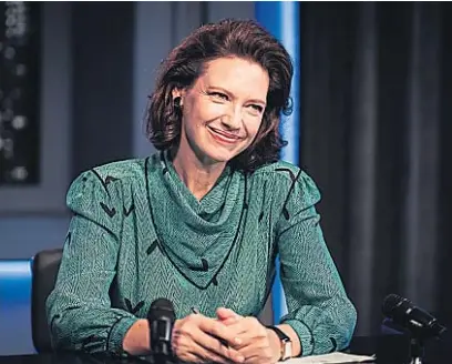 Series. Anna Torv en “The Newsreader”, presentado­ra modelo - PressReader