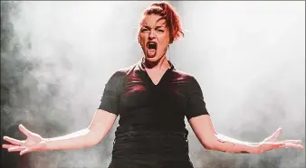 L’humoriste Laura Calu va faire les choses ‘‘En grand’’ - PressReader