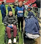 Leading light Tributes after boxing hero Wayne dies following MND ...