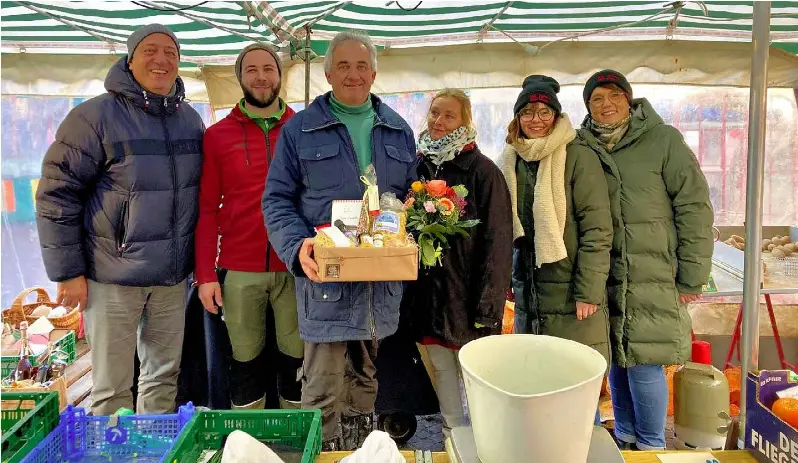 Nach 60 Jahren sagt beliebte Marktfamil­ie Adieu - PressReader