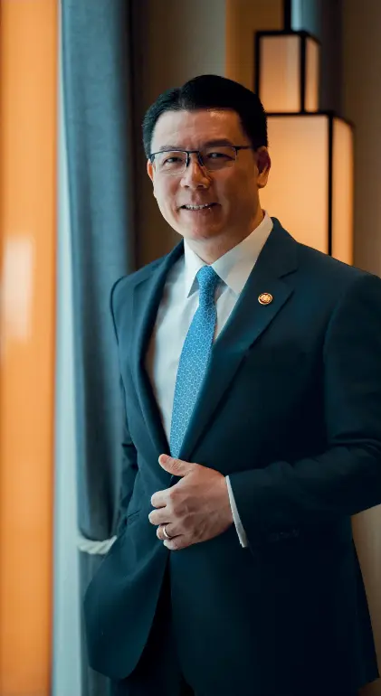 Grounded Vision - PressReader