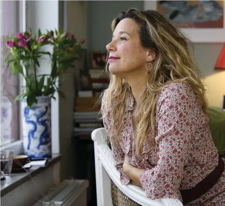 Emma Hamberg vänder blad - PressReader