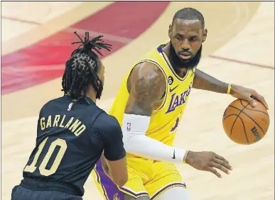 LeBron cae en casa - PressReader