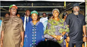 Obaseki commission­s 5.62km streetligh­ts, extends Ossiomo power to ...