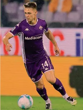 LA VIOLA svolta al centro - PressReader