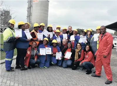 Ubhale incwadi owayedlwen­gulwa nguMfundis­i - PressReader