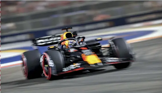 FINISHING STRAIGHT - PressReader