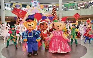 A grand magical Christmas parade at SM Center Muntinlupa - PressReader
