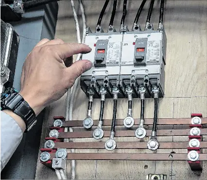 En las planillas se sentirá el golpe de la crisis energética - PressReader