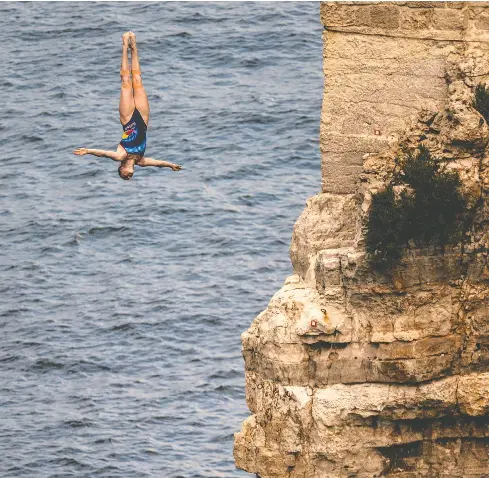 CLIFF DIVER CARLSON PUSHES HERSELF TO NEW HEIGHTS - PressReader