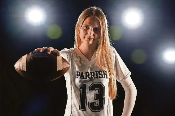 SUNDAY HUDDLE | Herald-Tribune | PressReade­r