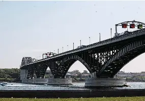 Wrong turn at Peace Bridge proves costly - PressReader