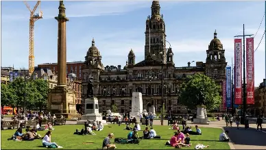 Statue move sees George Square restoratio­n moving a step closer ...