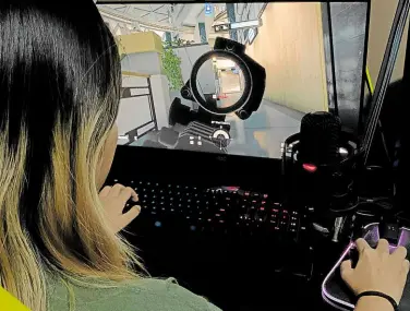Toxic players make gamer girls go AFK - PressReader