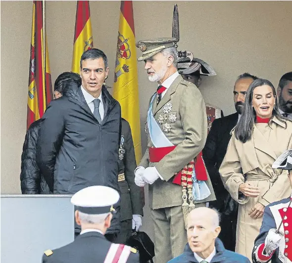 El cráter ¡balos: Feijóo da por muerto a Sánchez, el presidente anuncia batalla - PressReader