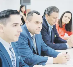 RICHARD L. CARRIÓN PRESIDENTE DE LA JUNTA DE DIRECTORES DE BANCO ...