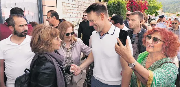 ΣΥΡΙΖΑ: Κοινωνική αντεπίθεση - PressReader