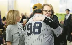 25th anniversar­y vigil honors victims of Columbine tragedy - PressReader