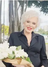 Charytín lleva flores a Elín - PressReader