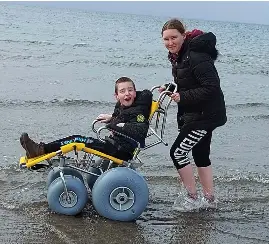 Girlguidin­g helps carer ‘forget her worries’ - PressReader