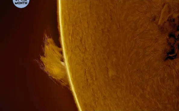 A huge solar prominence - PressReader