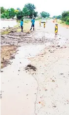 Residents struggle to cope without water - PressReader