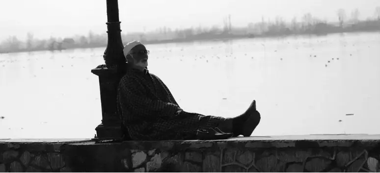 Thoughtful Kashmir in the Frame - PressReader