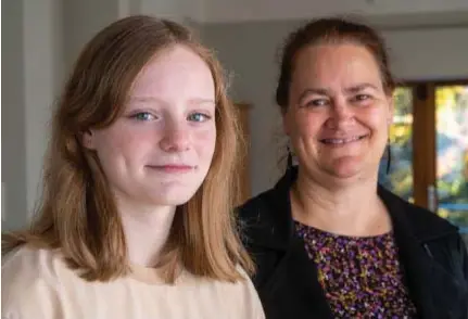 “Ik heb het zingen zeker niet van mijn papa” - PressReader