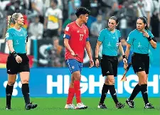 BREVES STEPHANIE FRAPPART HACE HISTORIA EN CATAR - PressReader