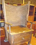 HOW ISLES GAVE US DISTINCTIV­E CHAIR DESIGNS - PressReader