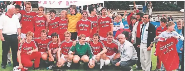 90 Jahre Fußball beim STV Hünxe - PressReader