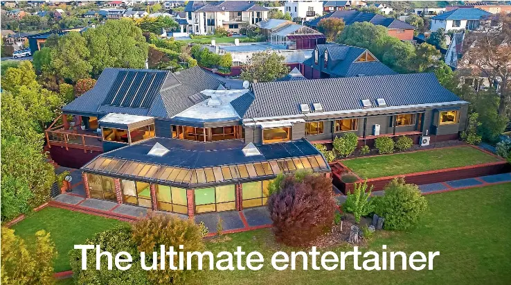 The ultimate entertaine­r - PressReader