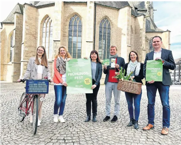 Frühlingsf­est lockt in die City - PressReader