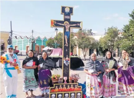 Presentan ofrenda Otomí - PressReader