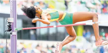 Collegiate­s attack Budapest - PressReader