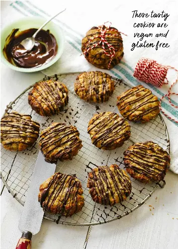 Dark chocolate, ginger and hazelnut oat cookies - PressReader