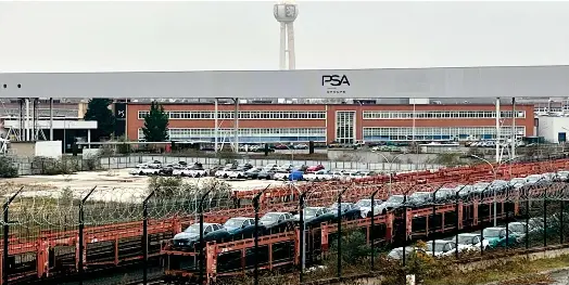 Stellantis va embaucher des ouvriers à l’usine de Poissy - PressReader