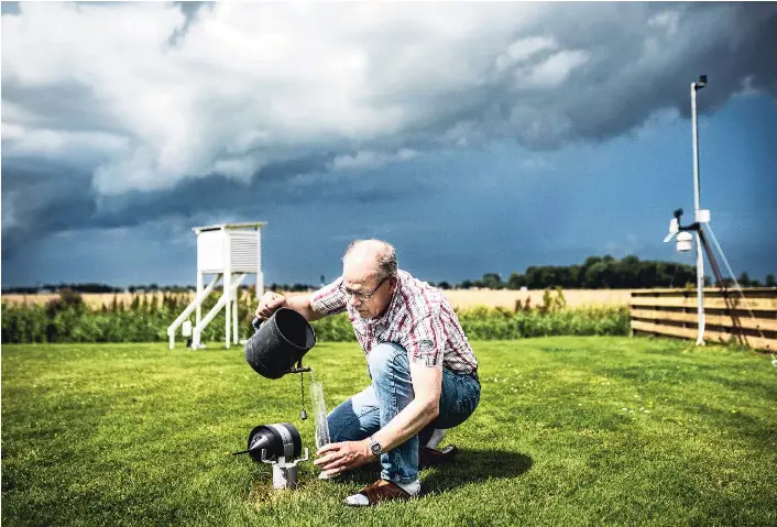 Weerman Jannes Wiersema ziet de buien intenser worden - PressReader