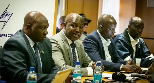 ‘WE ARE IN THE DARK’ - PressReader